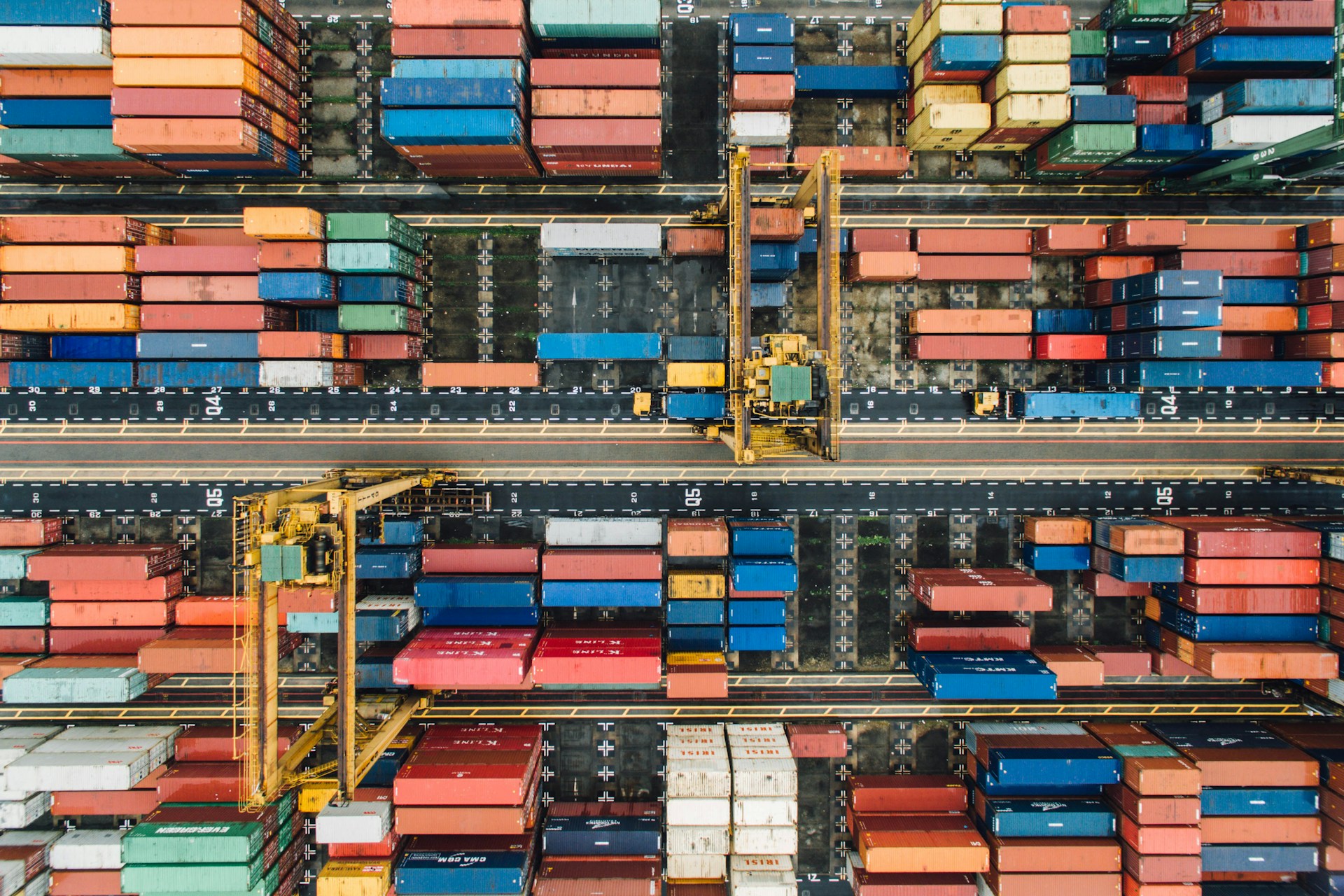Hybrid Supply Chain Roles: Balancing Risk, Reward, and Hiring Strategy ...